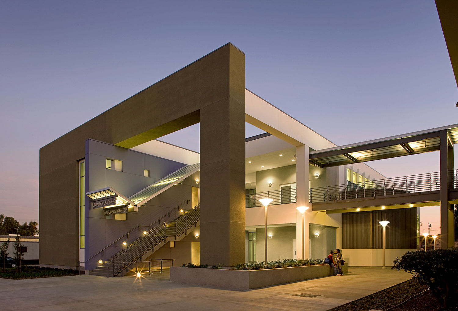 Long Beach Learning Resource Center - Long Beach Community College